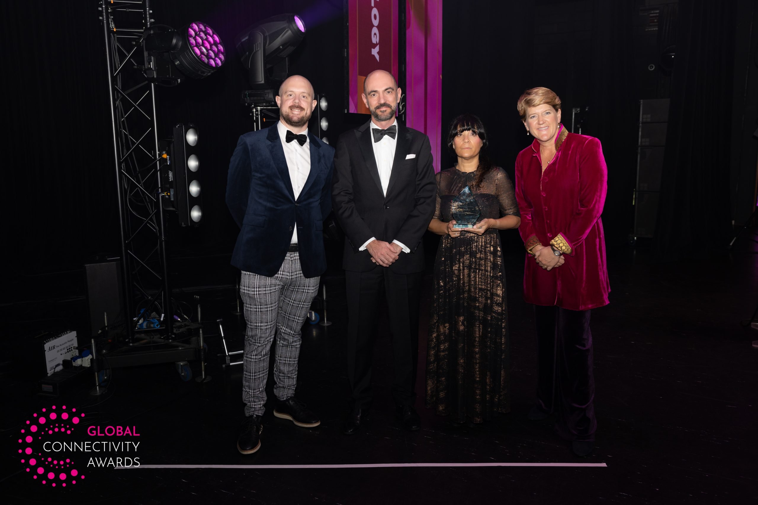 ¡Ganamos 2 premios en los Global Connectivity Awards 2024! - Telefónica ...